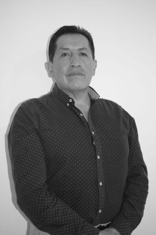 Nosotros – Rosero Construye